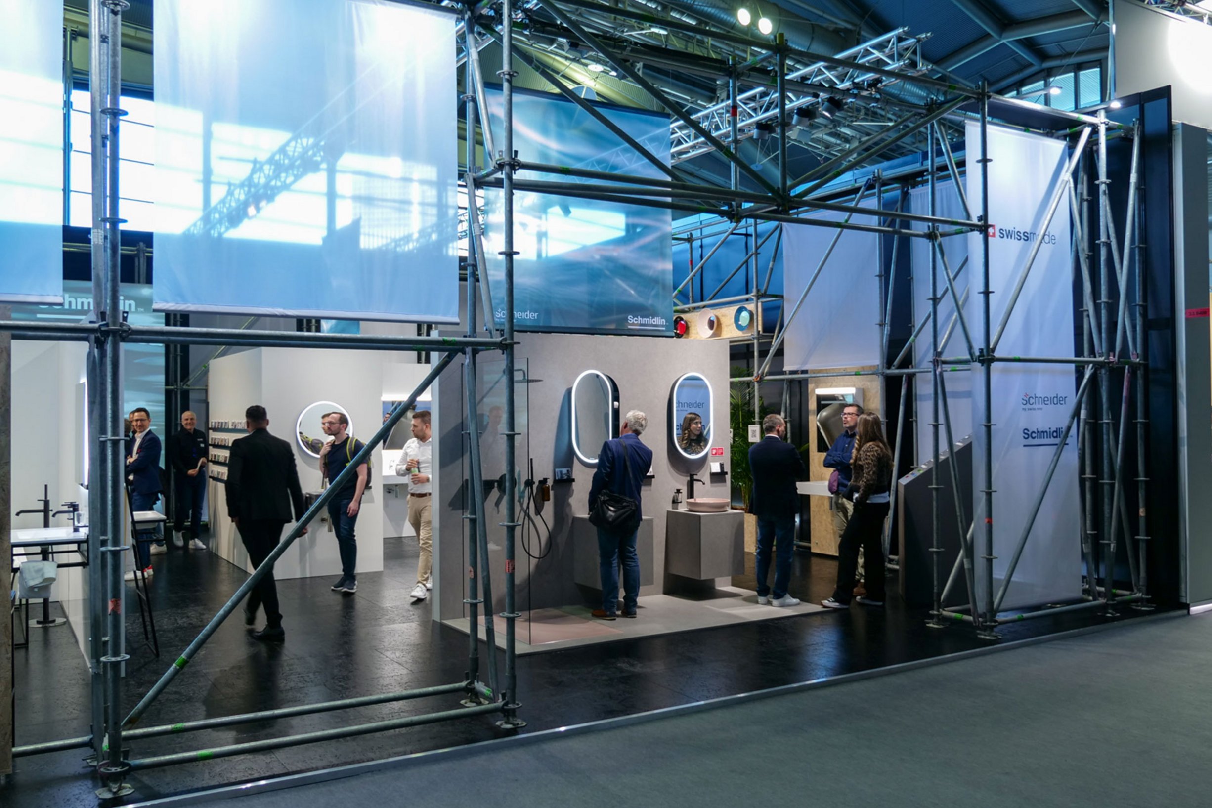 ISH 2025 with iF Design Award Schneider FLOAT D2W